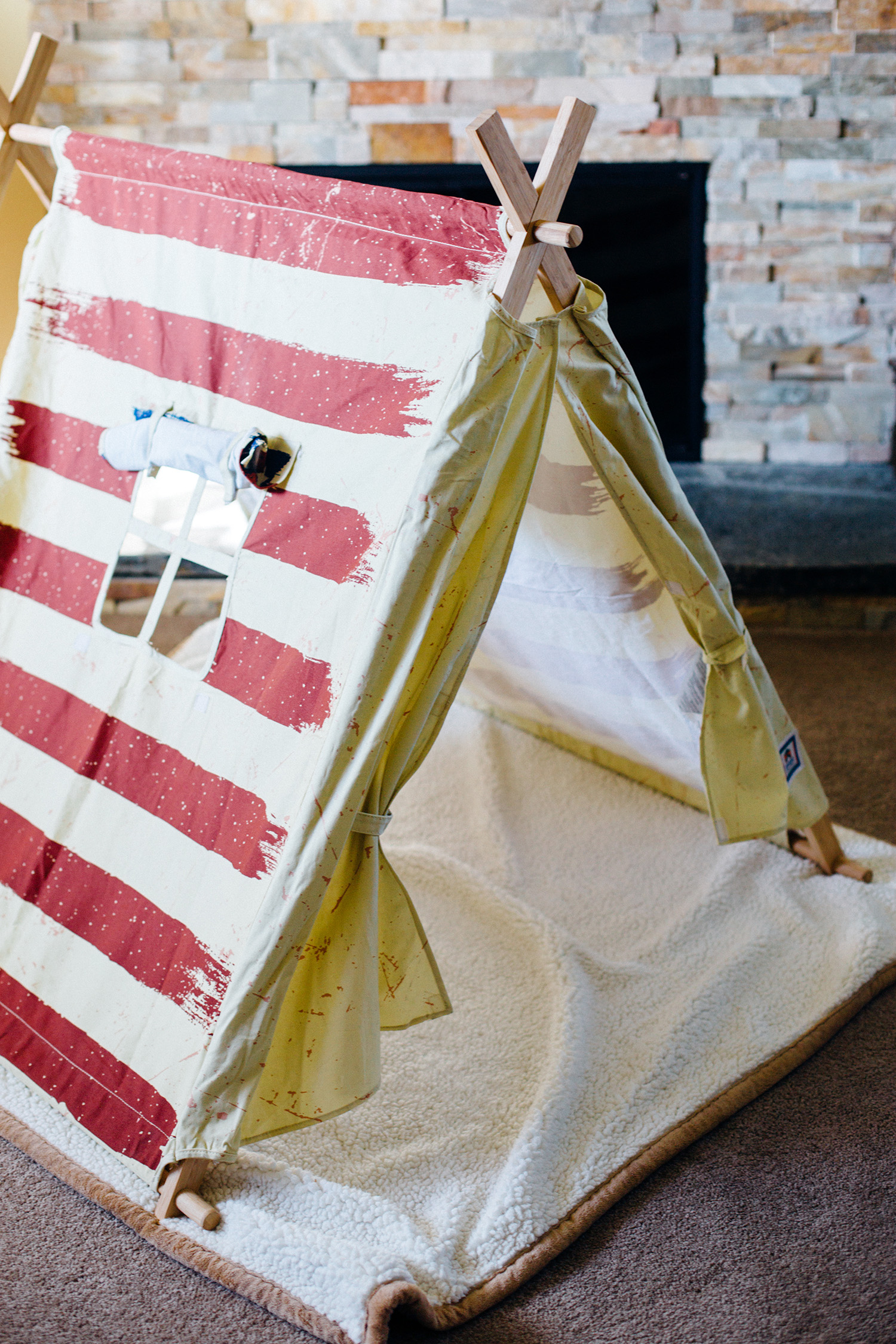 DIY Poppy Flowers for Veteran's Day | PlayFully | Pacific Play Tents ...